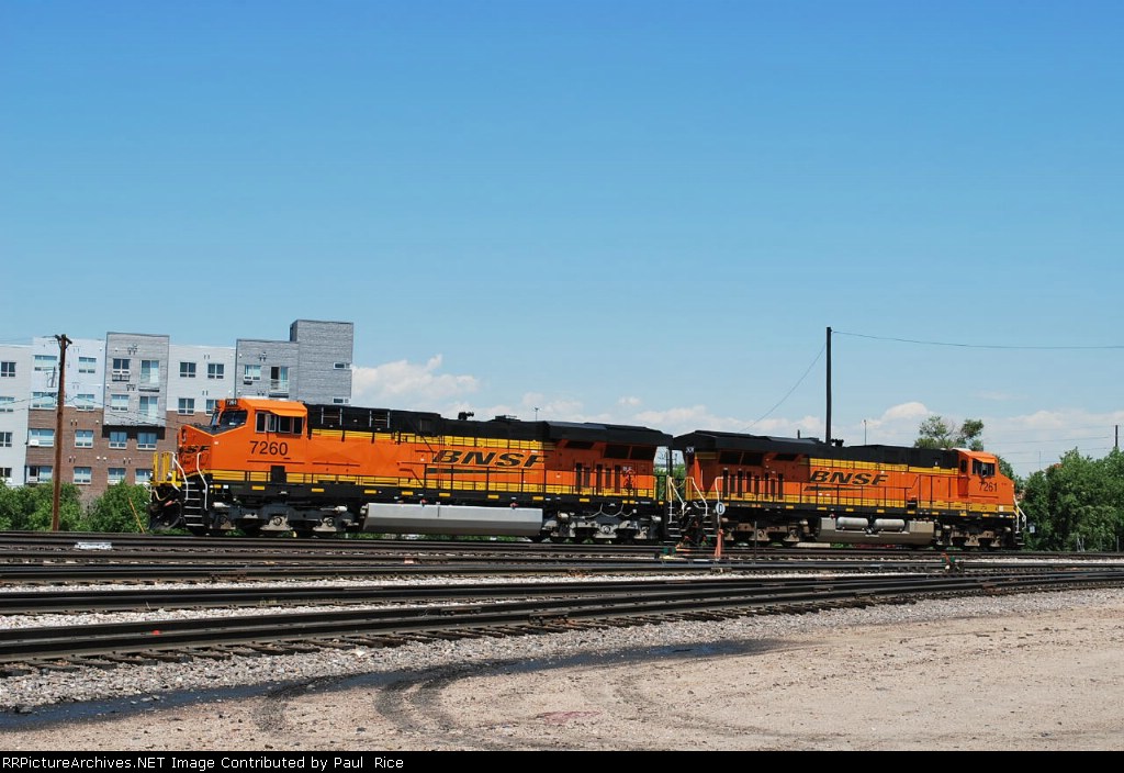 BNSF 7260